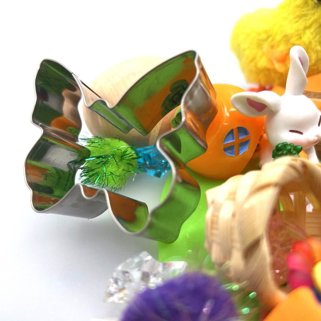 Spring Garden, Play Set with Playdough – HoneyBug